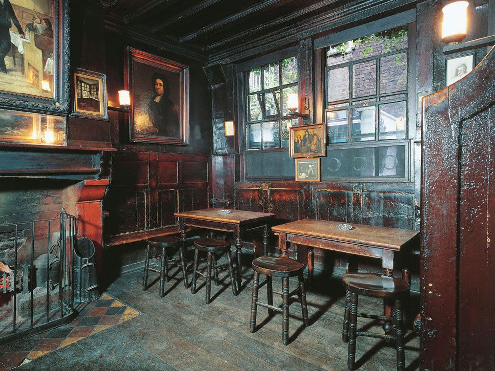Bar De Pub Inglés Antiguo
